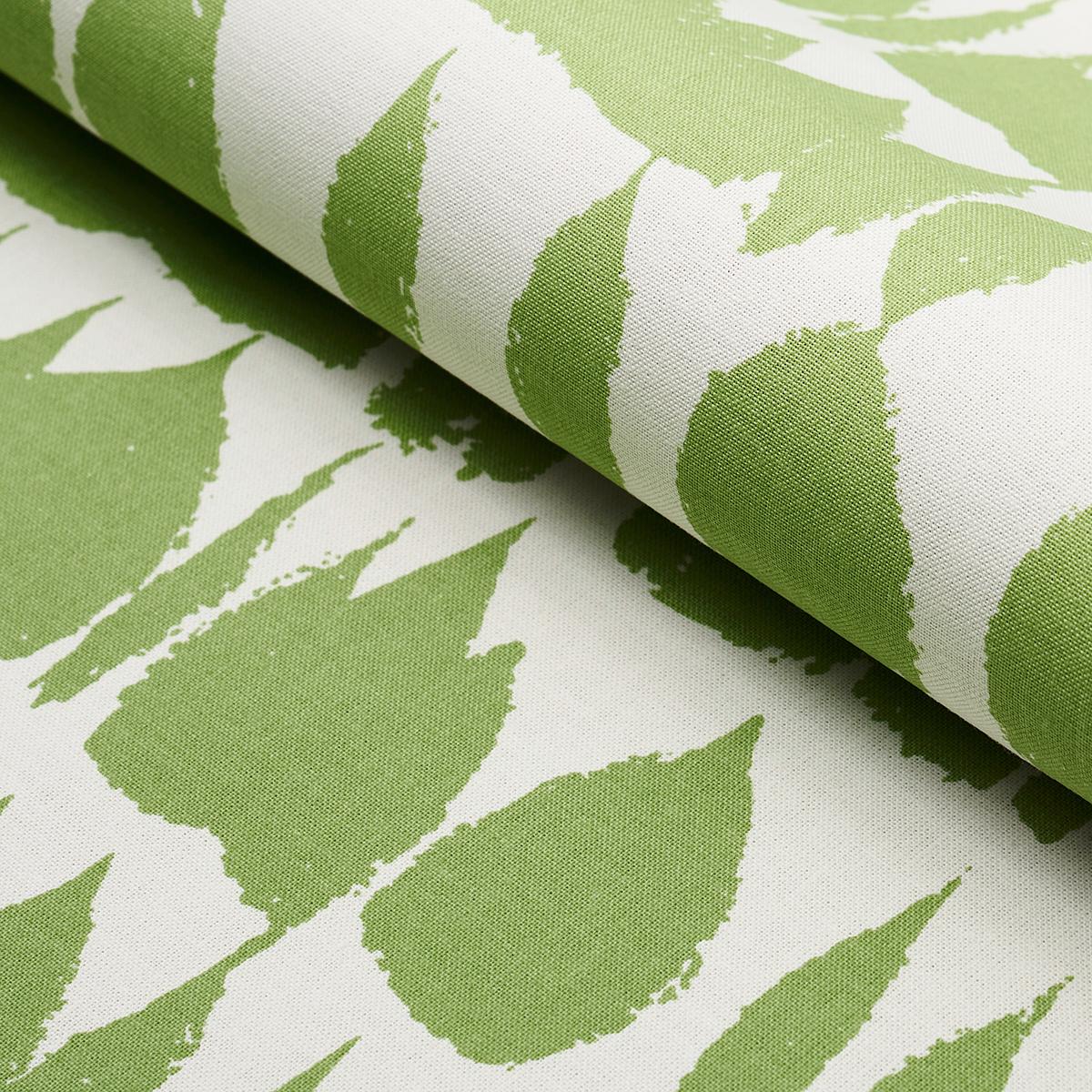 Queen Of Spain - Green Fabrics | Schumacher