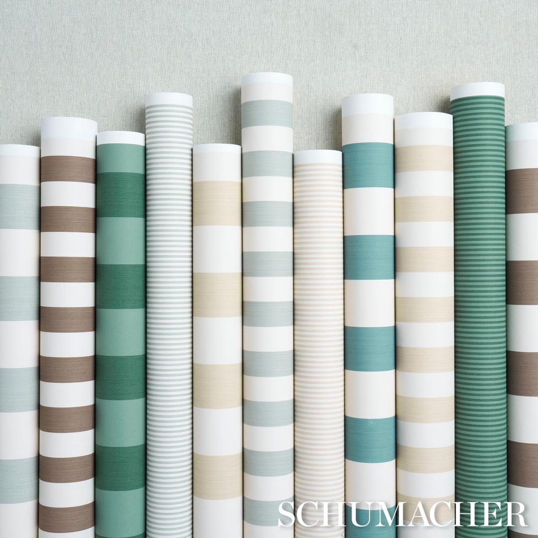 Edwin Stripe Narrow - Dark Green Wallpapers | Schumacher