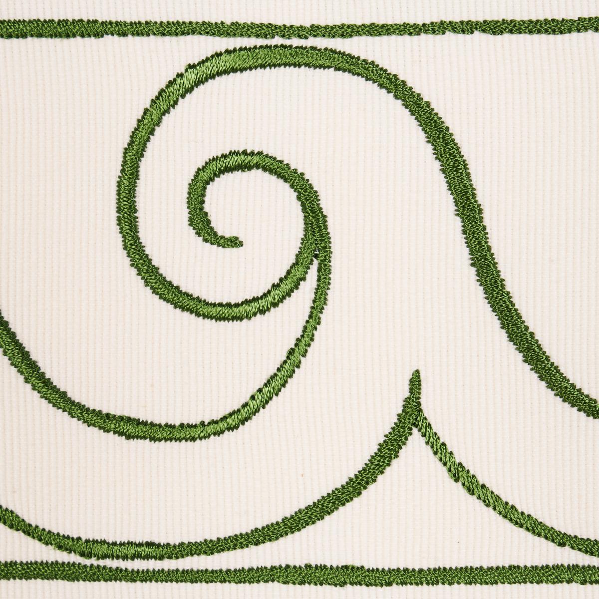 Greek Waves Trim - Green On Ivory Trims | Schumacher