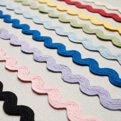 Ric Rac Tape Medium - Rosso Trims | Schumacher
